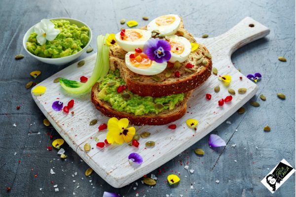 The Best Way to Eat Flowers for Breakfast! Avocado Toast Recipe - The ...