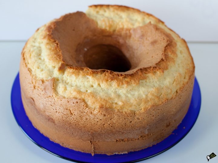 Ciambellone-Italian Breakfast Cake - The Spice Chica™